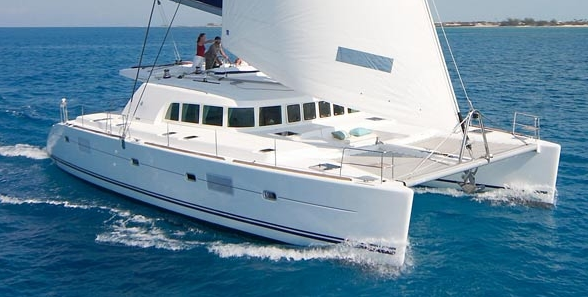 Charter a Luxury Crewed Catamaran Out Of Belize City – Part II - Yacht ...