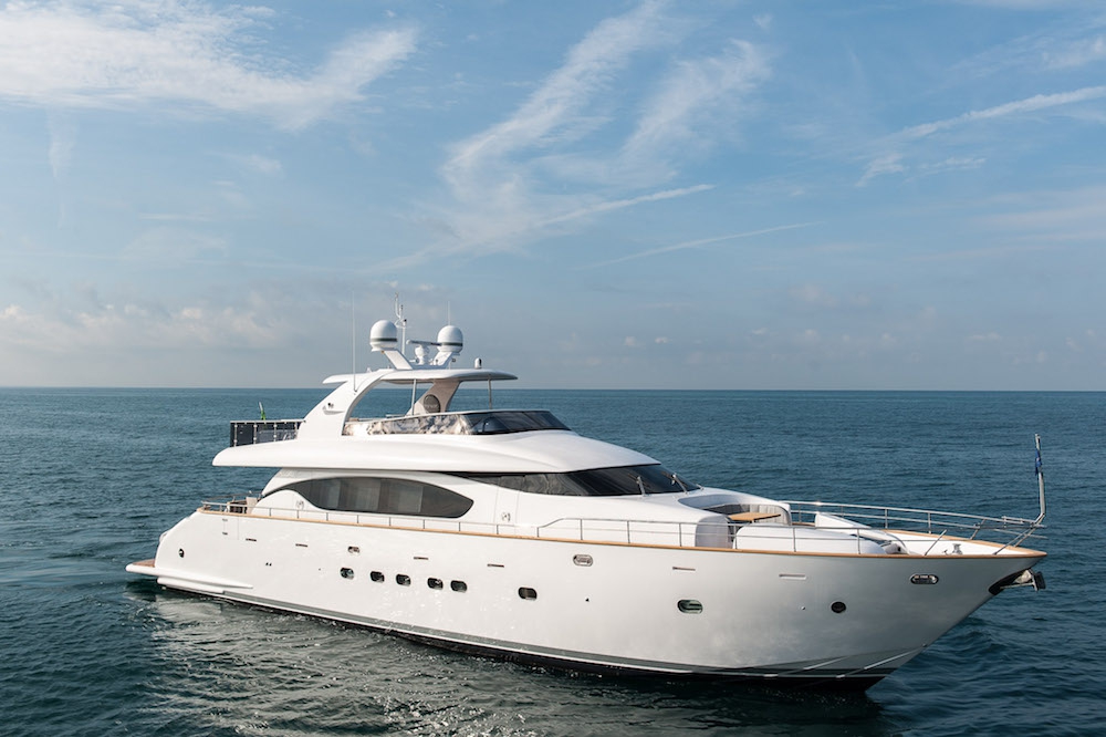 Crewed Motor Yacht MIREDO - Maiora 24S - 4 Cabins - Portofino - Porto ...